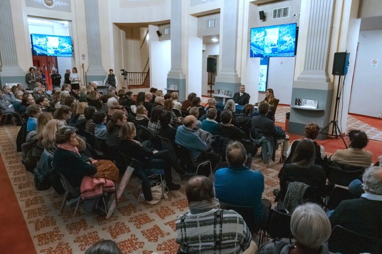 AL TEATRO STABILE DEL FVG “IL ROSSETTI” PRESENTATO IL NUOVO LIBRO DI ...